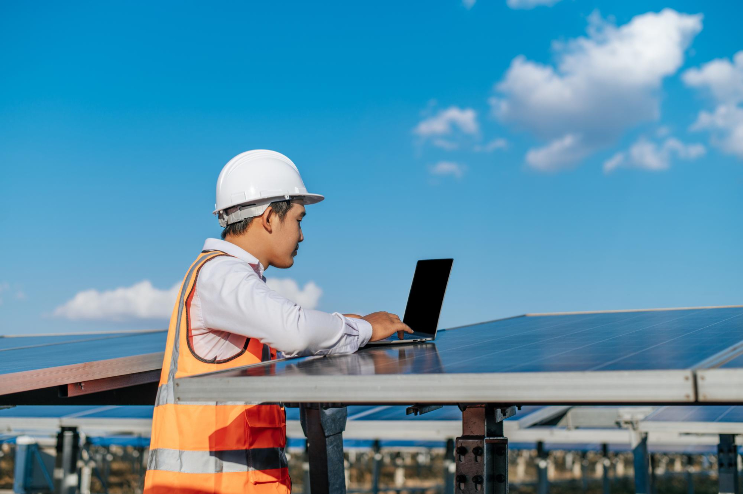 Solar Crypto Mining: Harnessing the Sun for Sustainable Profits